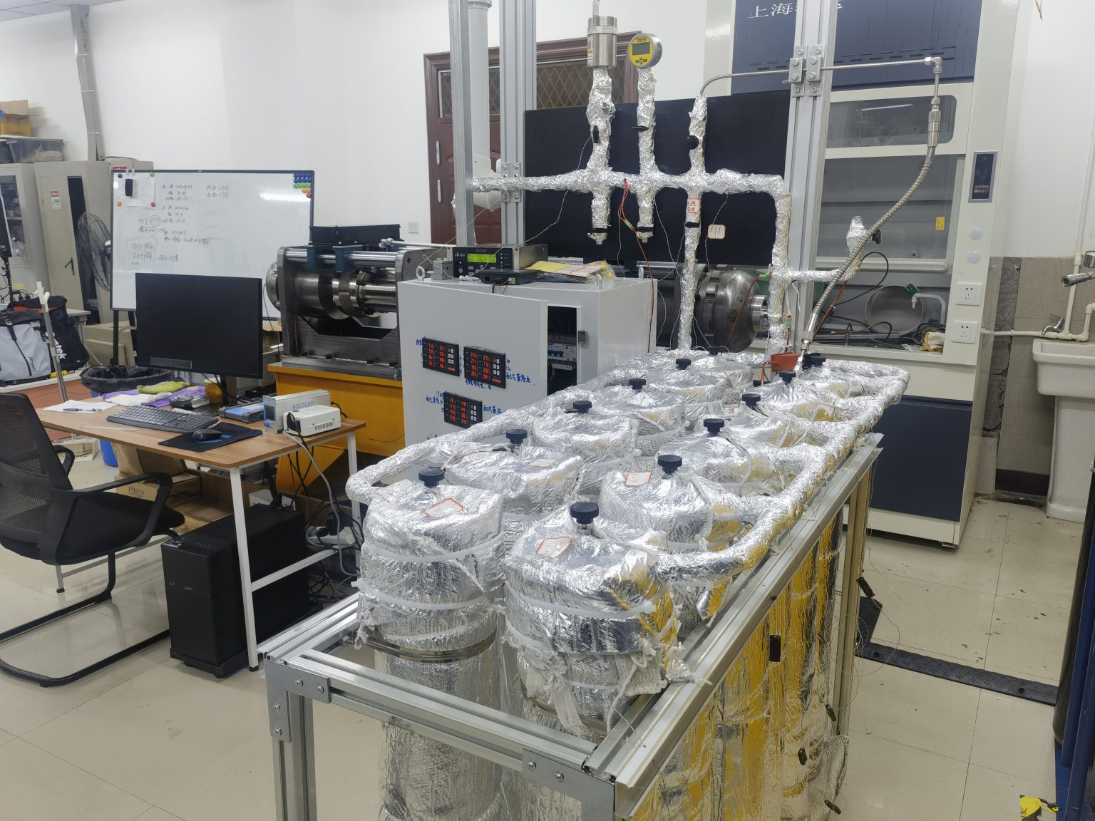 Rapid compression machine