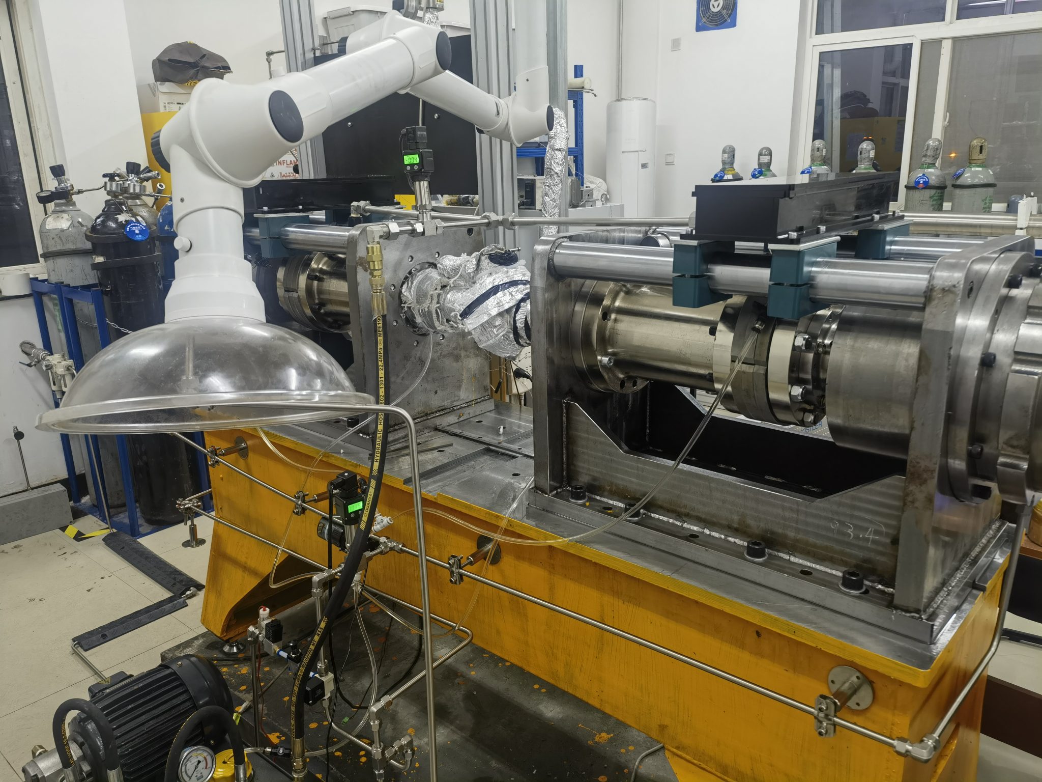 Rapid compression machine